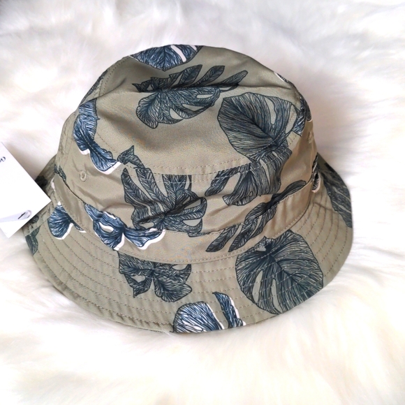 Goodfellow & Co | Accessories | Mens Goodfellow Co Palm Leaf Bucket Hat ...